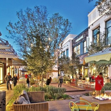 Promenade 2035 and Other Major Developments Near Woodland Hills